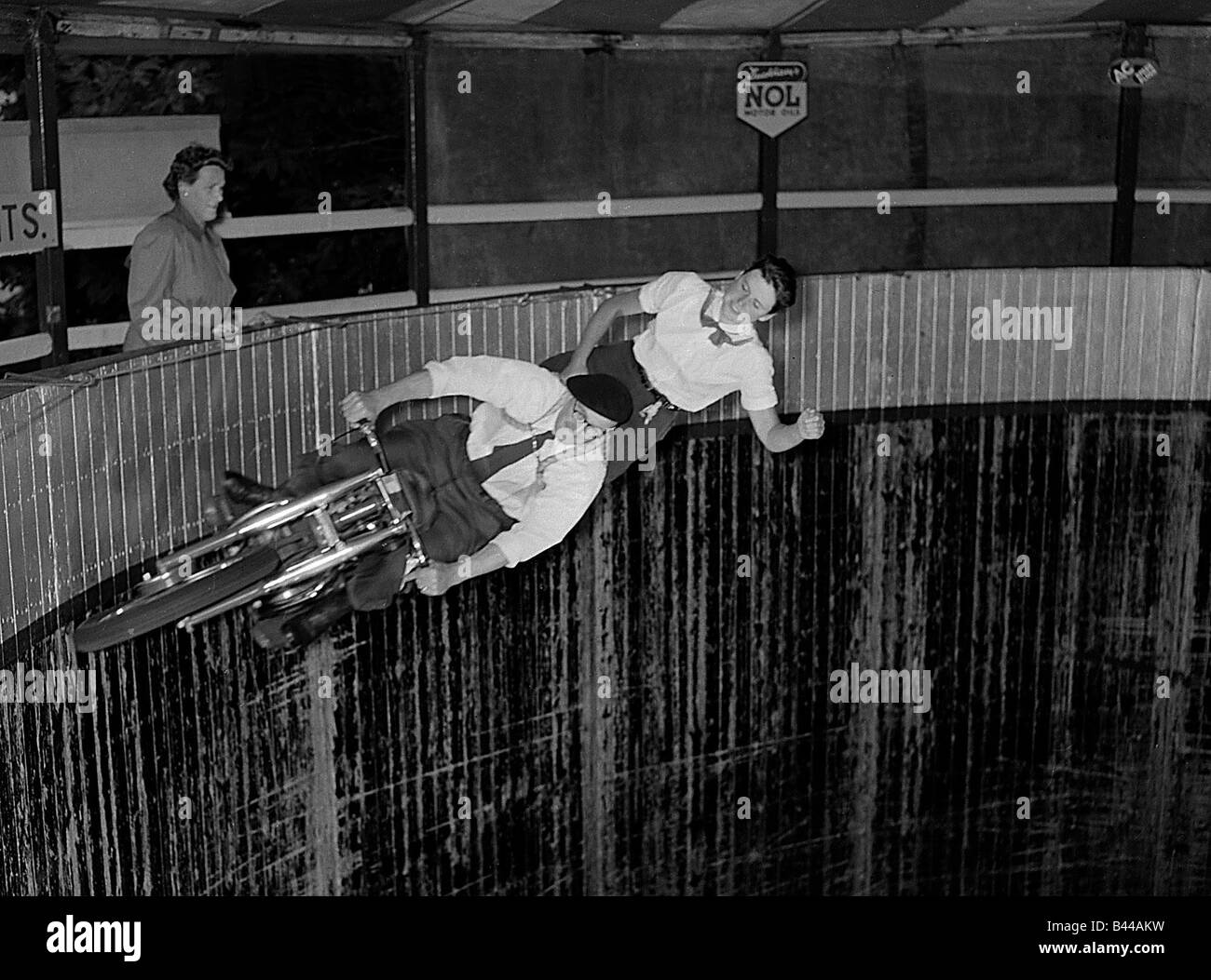 Juliett Mitchel Wall of Death stunt motorcycle rider Motorcycle Stunts ...