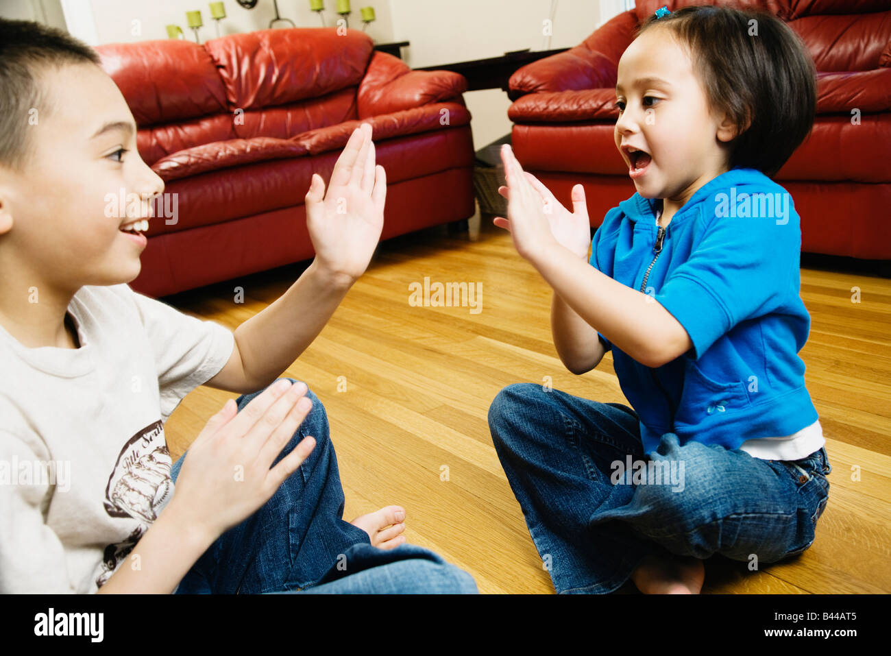Asian game hi-res stock photography and images - Alamy