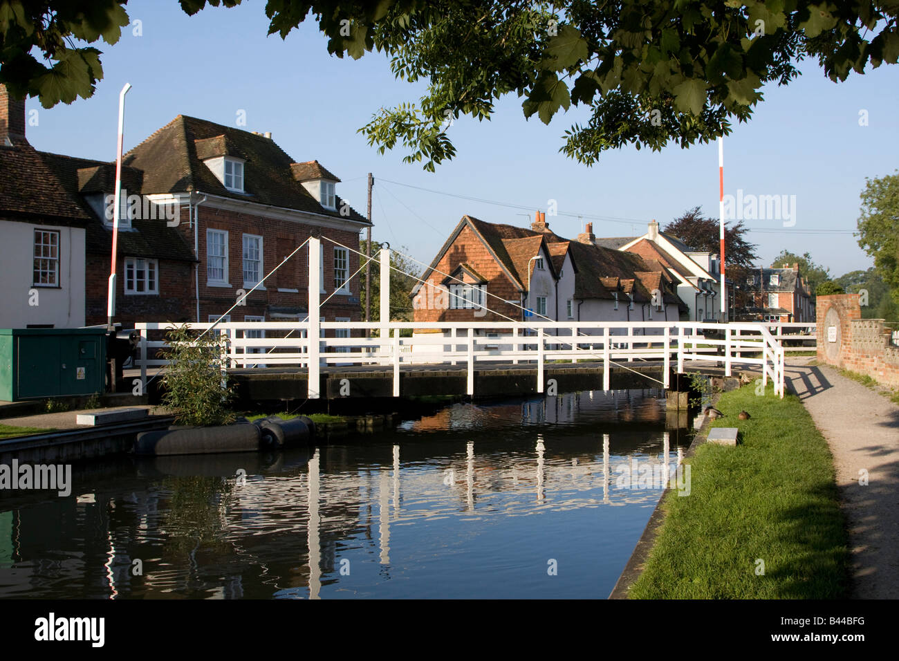 Newbury town centre hi-res stock photography and images - Alamy