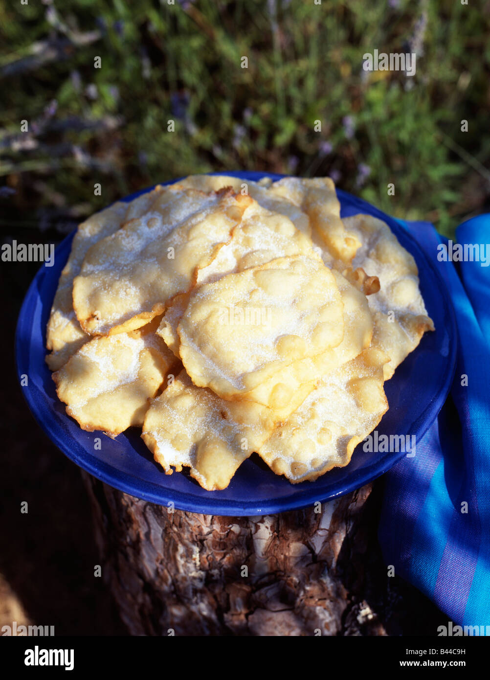 Oreillettes hi-res stock photography and images - Alamy