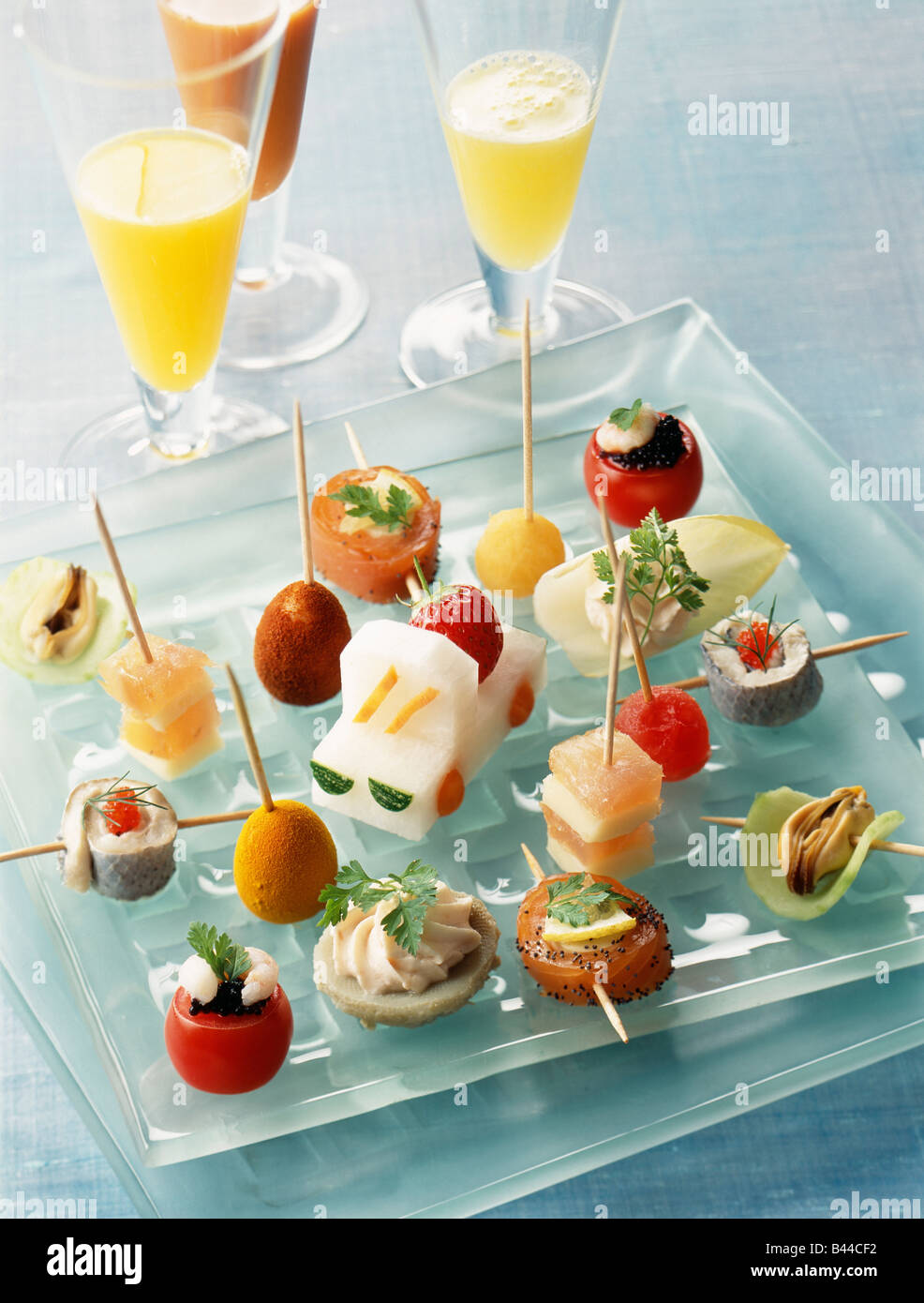 Egg cocktail snacks hi-res stock photography and images - Alamy