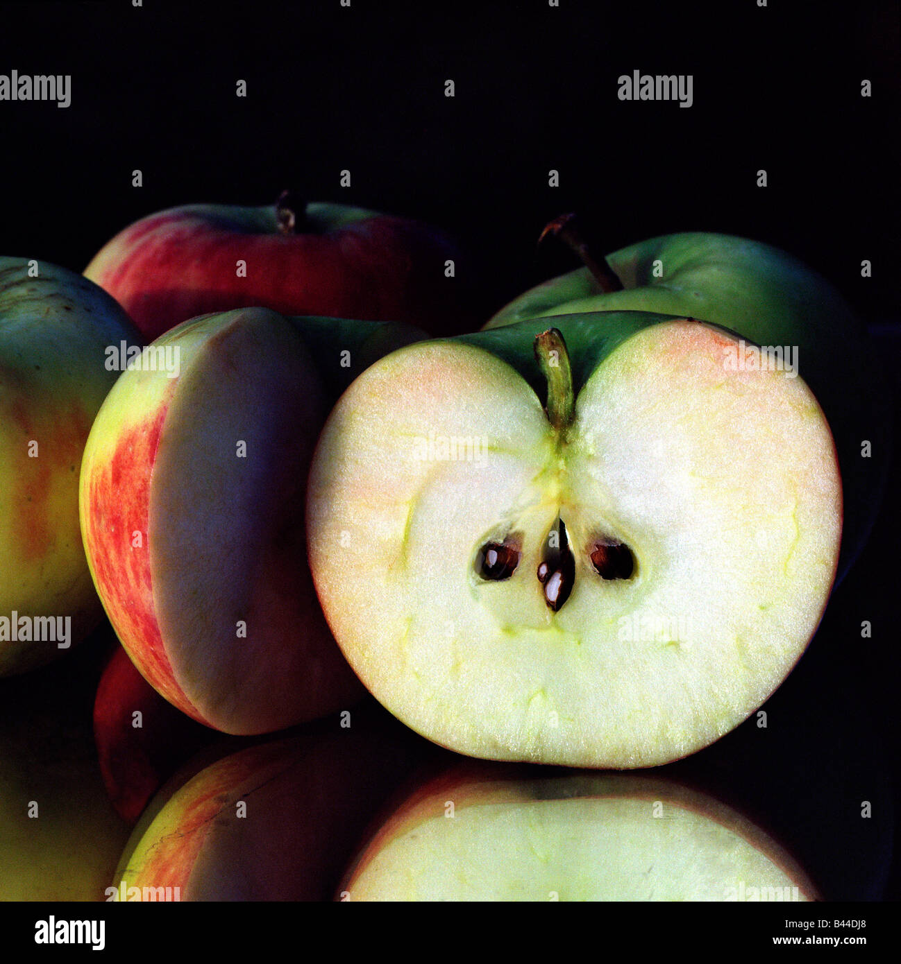 Reine des reinettes hi-res stock photography and images - Alamy