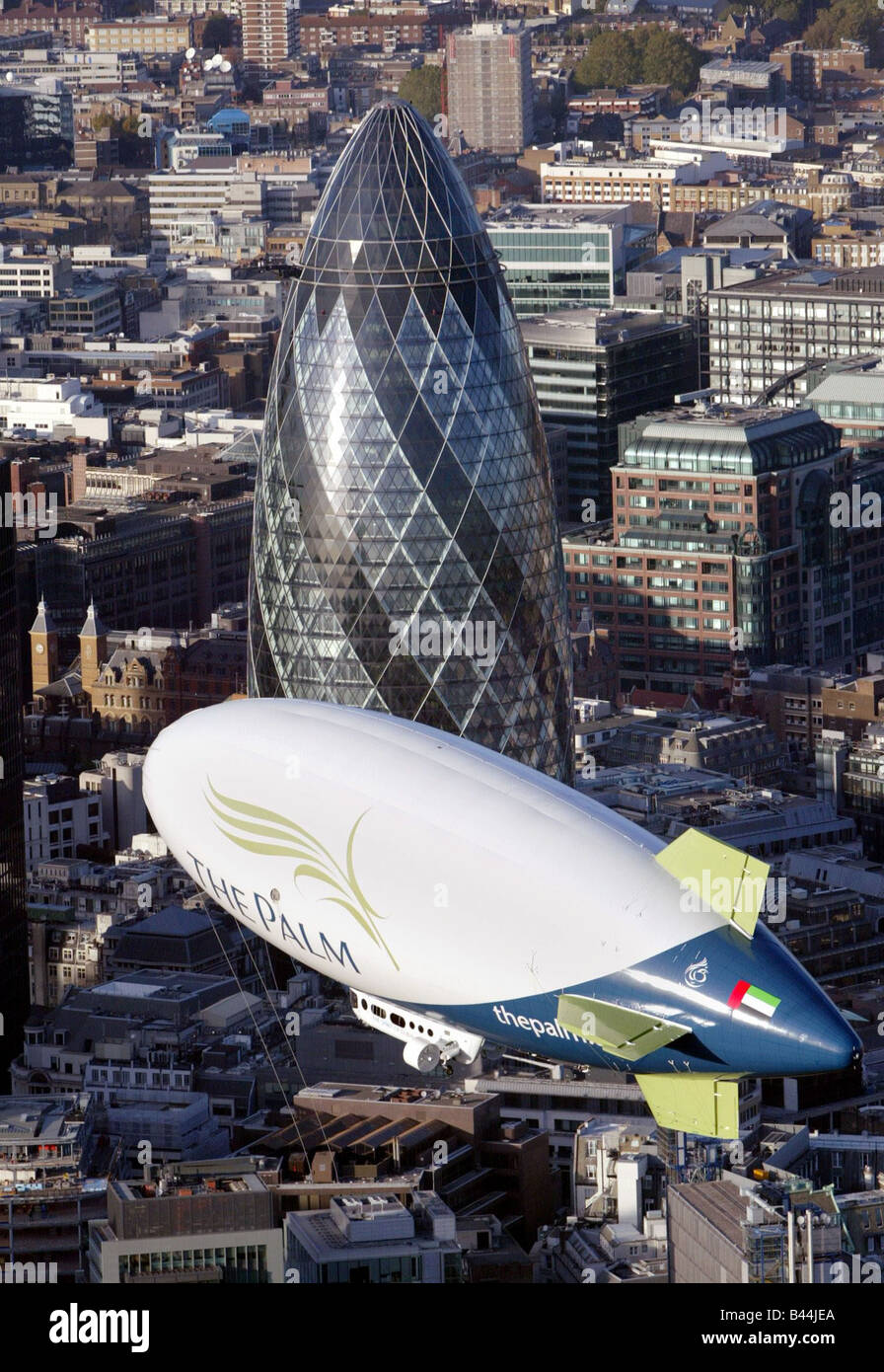 The Palm Airship November 2006 Airship over London seen here over ...