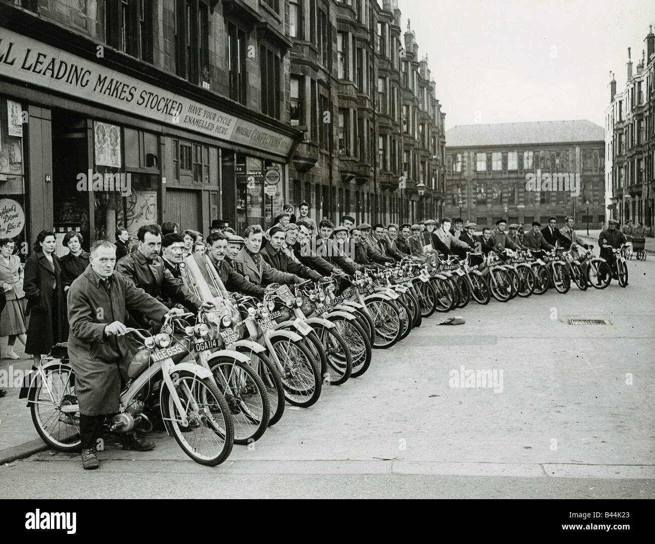 Motorbikes 1950s hi-res stock photography and images - Alamy