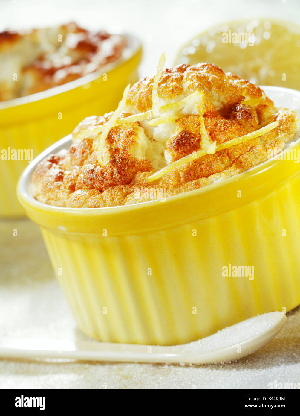 Lemon souffle ramekin hi-res stock photography and images - Alamy