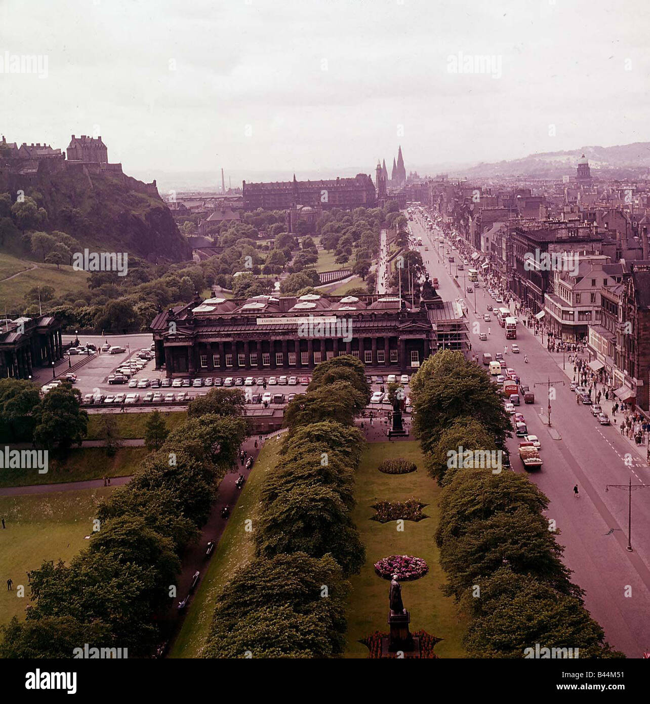 Princess street gardens castle hi-res stock photography and images - Alamy
