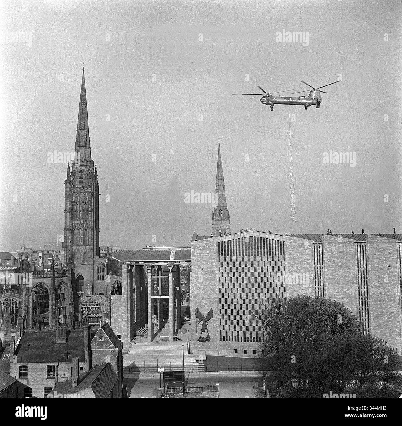 Coventry cathedral Black and White Stock Photos & Images - Alamy