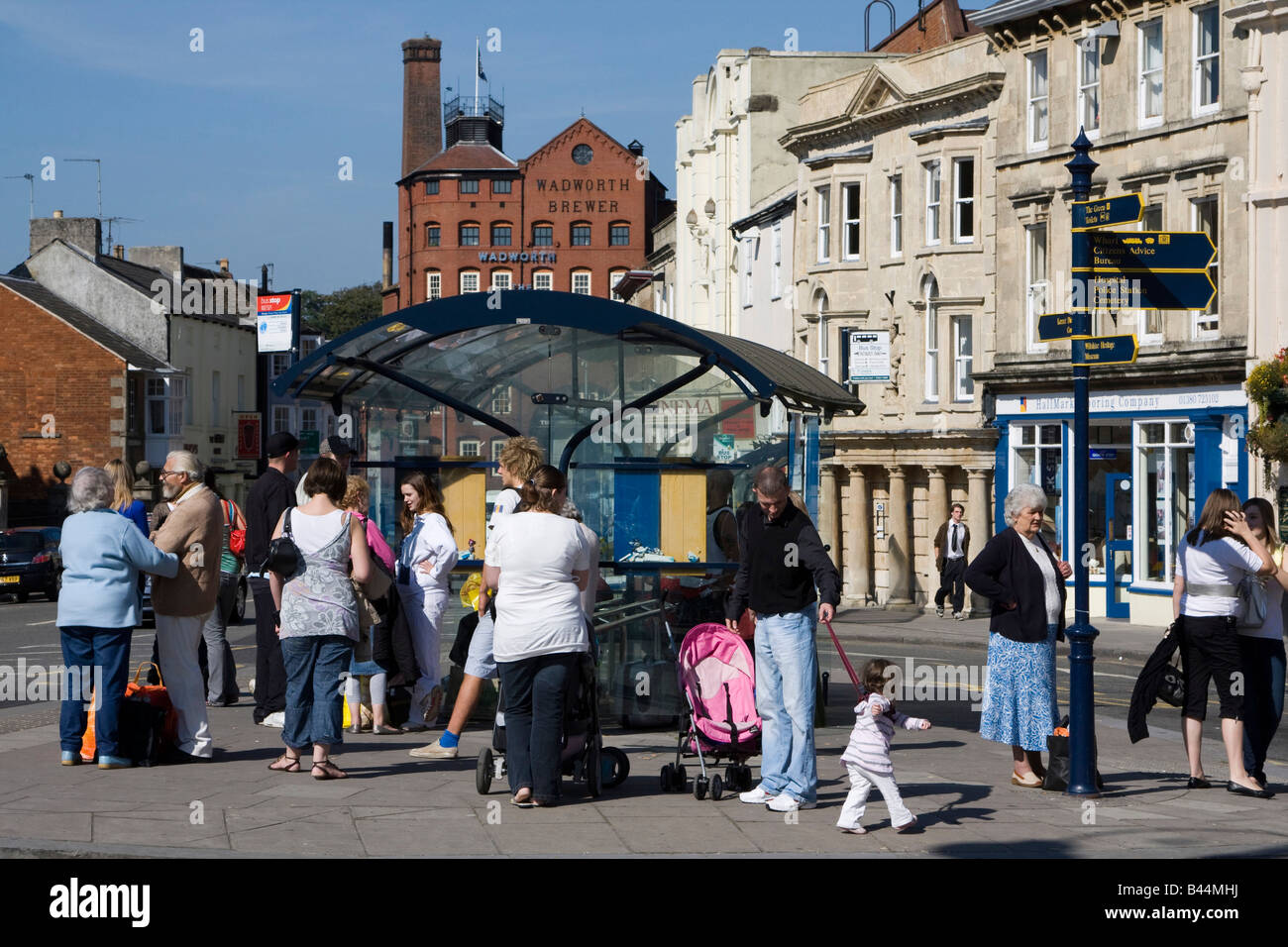 Devizes market hi-res stock photography and images - Alamy