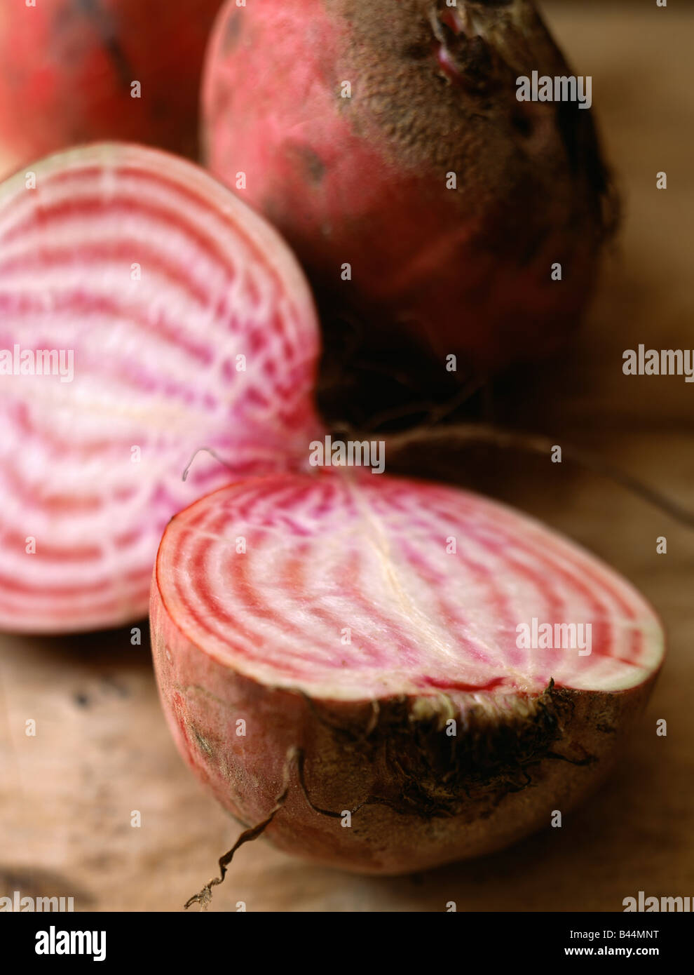 Beetroot cut in half Stock Photo - Alamy