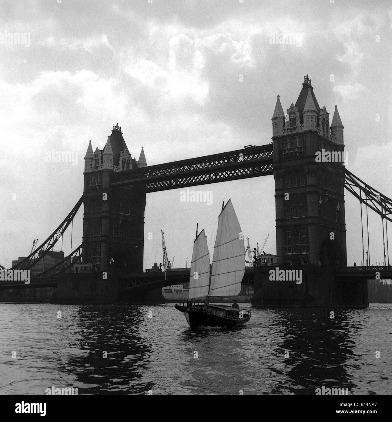 Chinese Junk Sea Parrott June 1961 sailing uder Tower Bridge into the ...