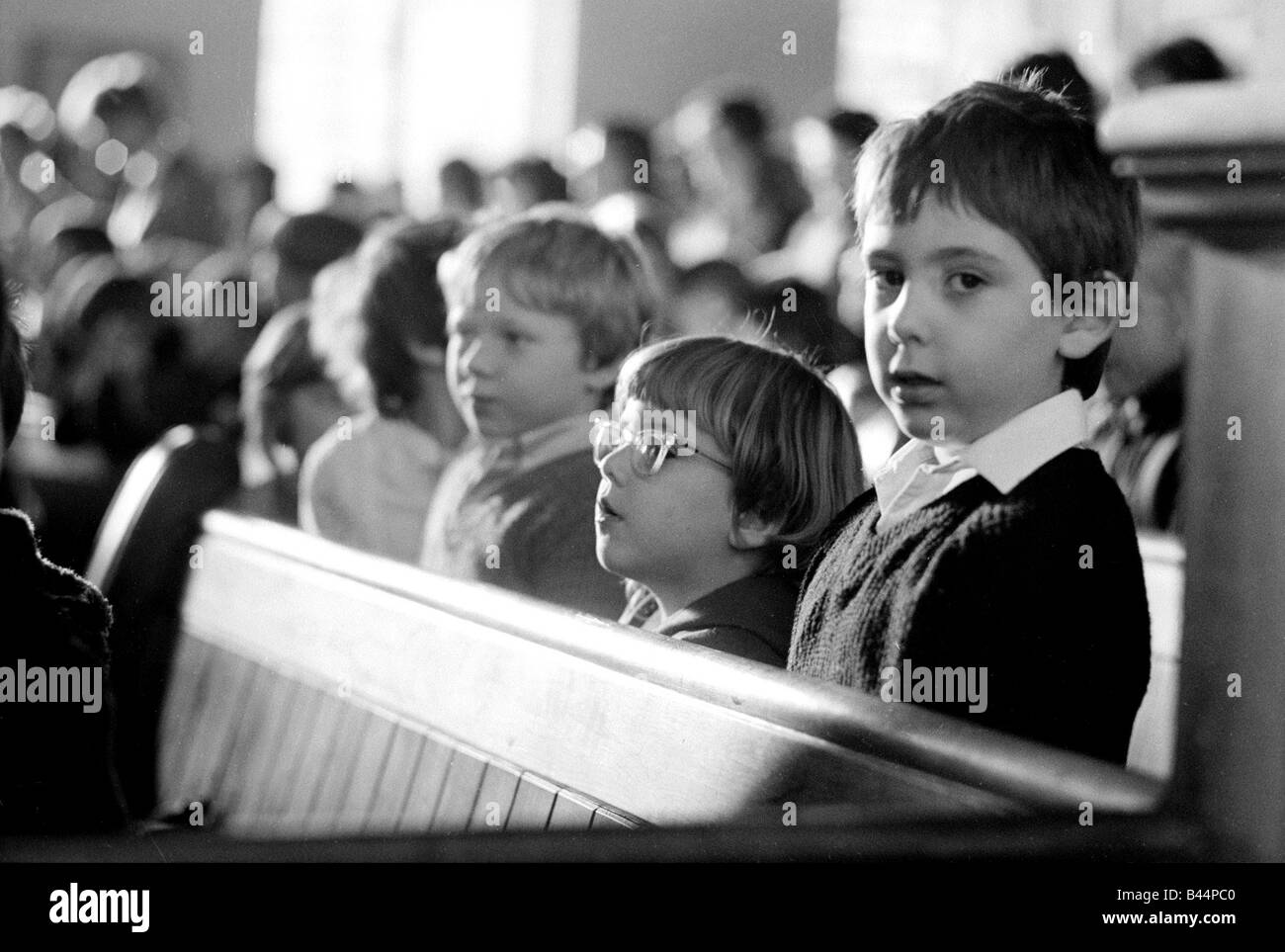 1980s church service hi-res stock photography and images - Alamy