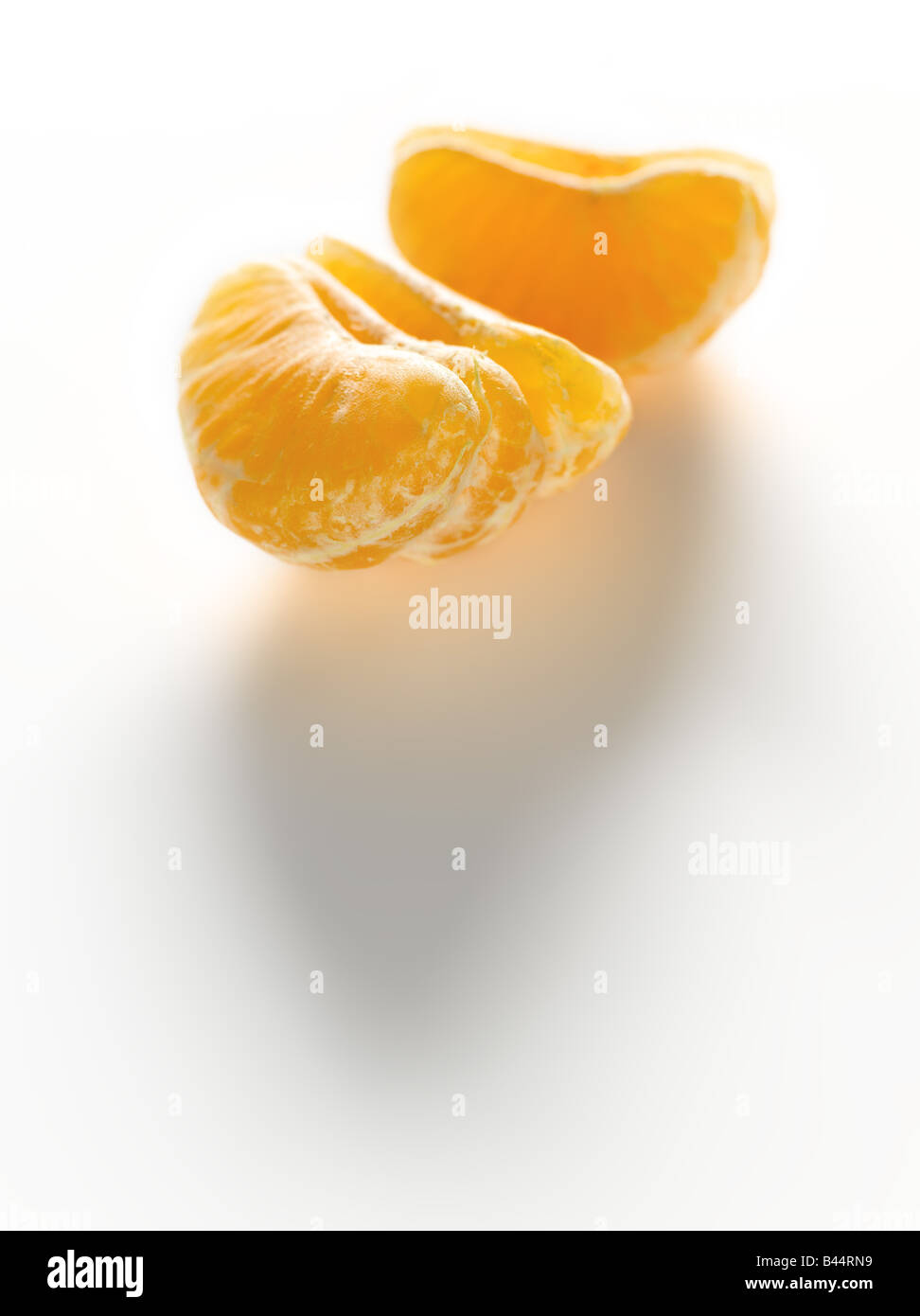 Segments of mandarin orange Stock Photo - Alamy