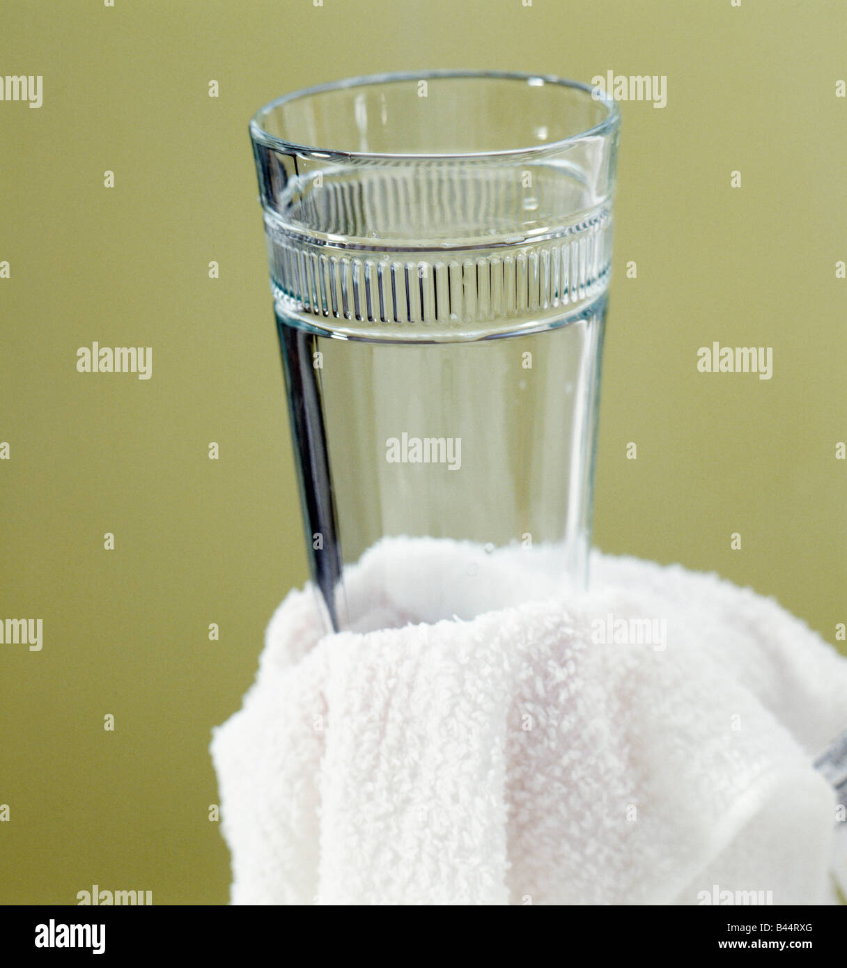 Drying a glass Stock Photo - Alamy