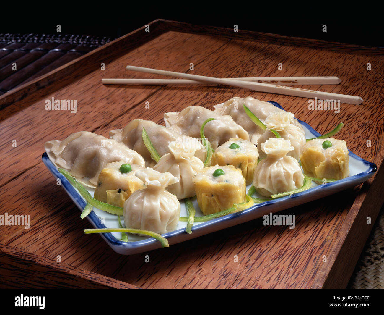 steamed chinese bites Stock Photo - Alamy