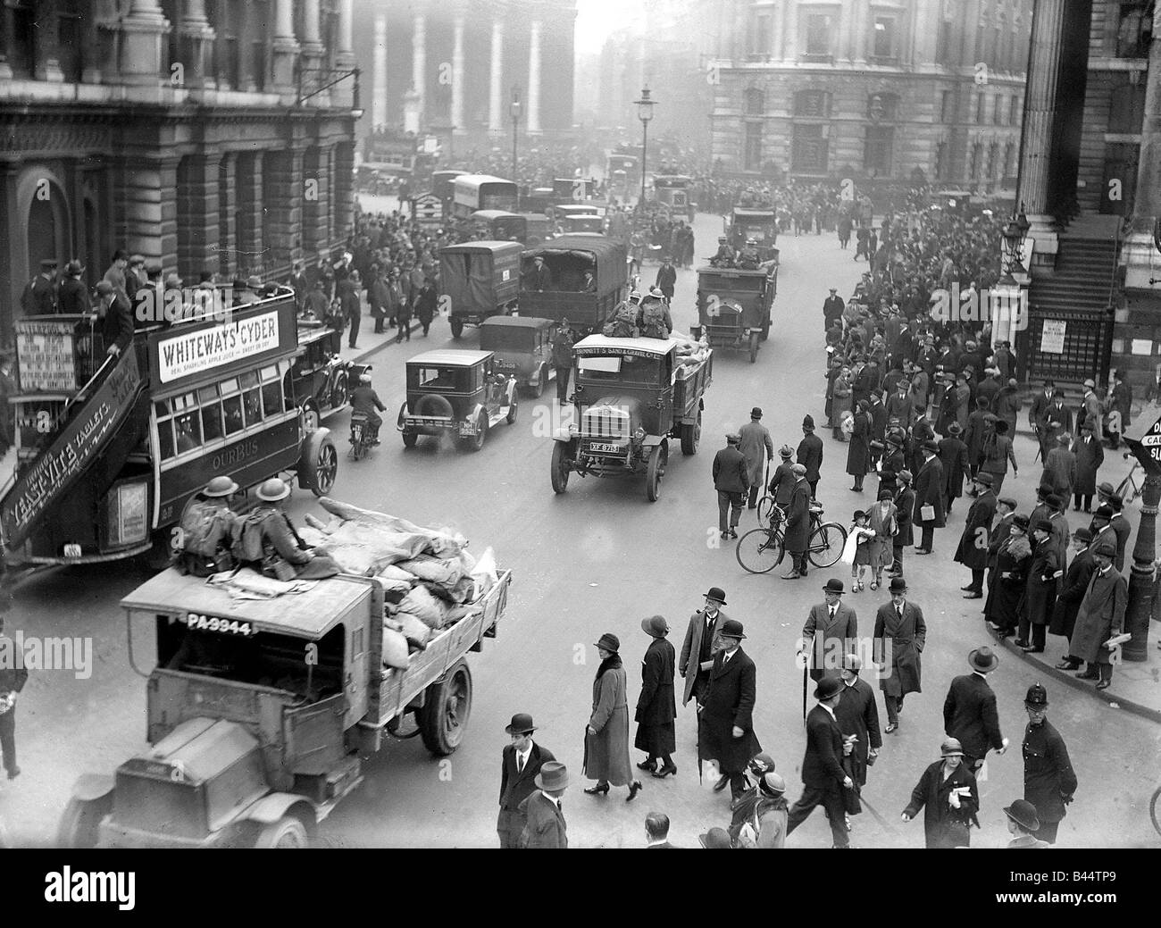 1920s trucks hi-res stock photography and images - Alamy
