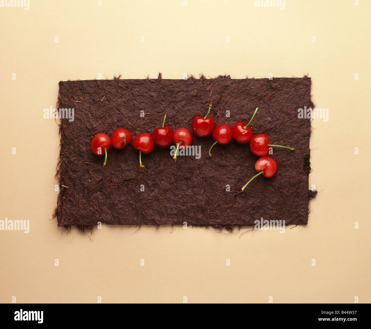 Line of cherries hi-res stock photography and images - Alamy