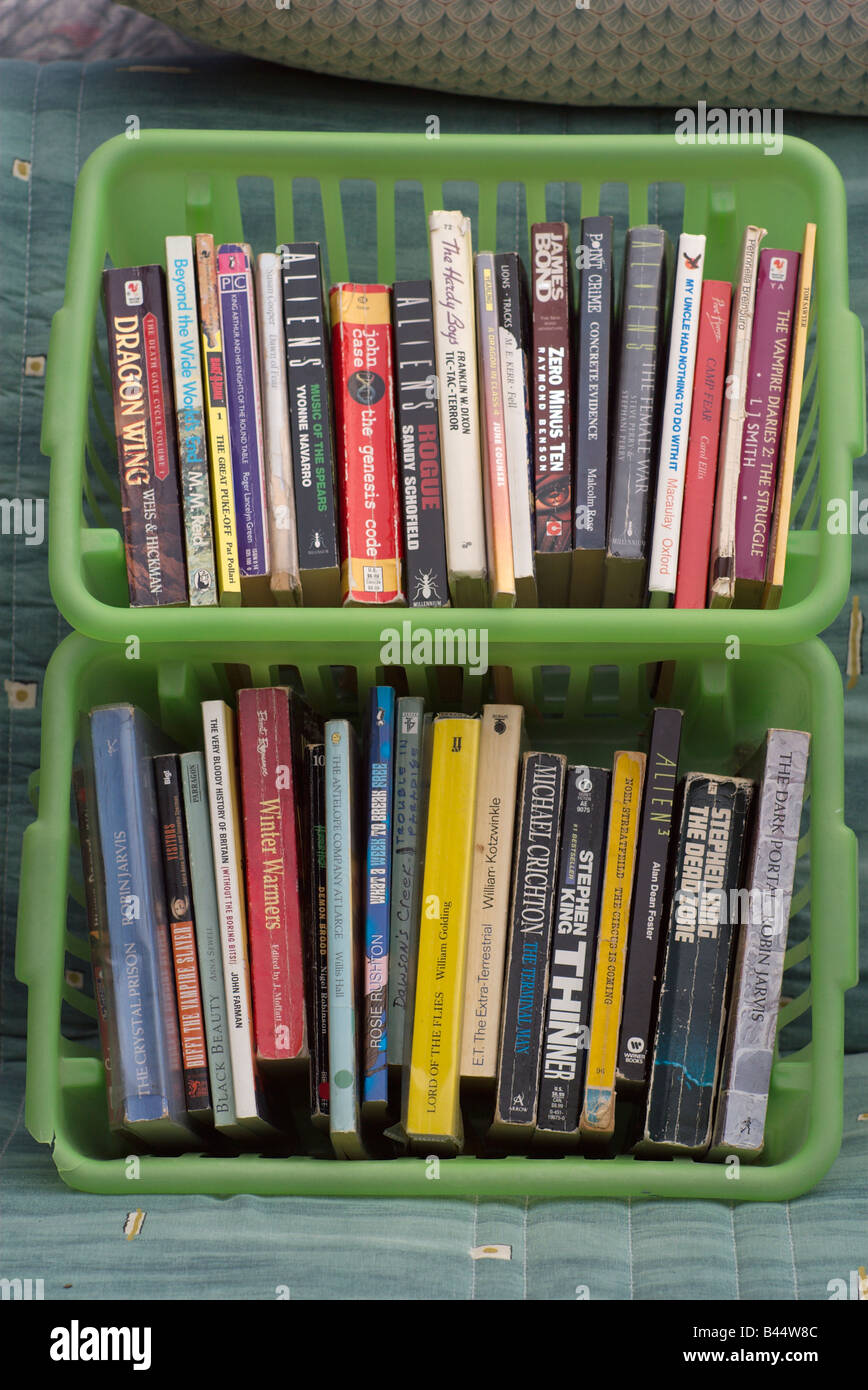 Book bin hi-res stock photography and images - Alamy
