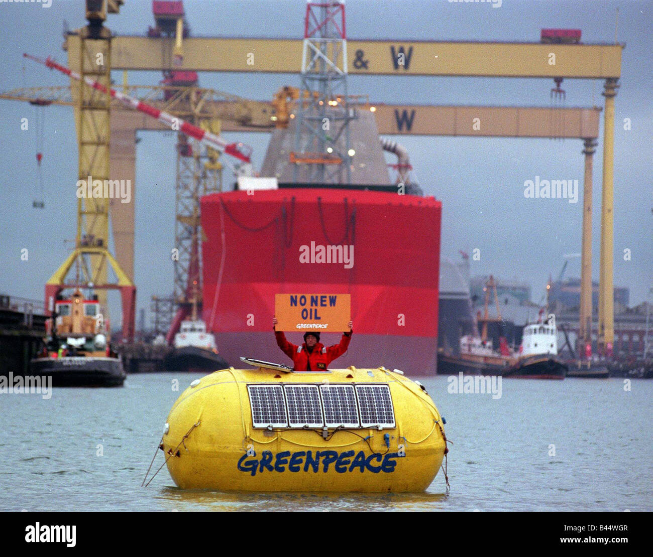 Greenpeace Activists BP Oil Vessel Schiehallion Jan 1998 Greenpeace ...