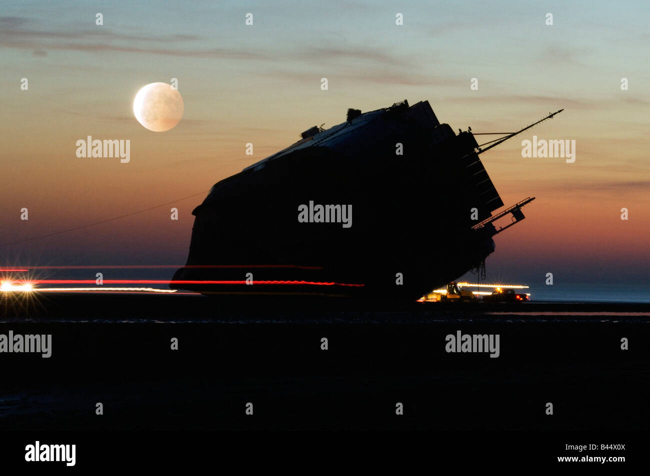 Beached ship hi-res stock photography and images - Alamy