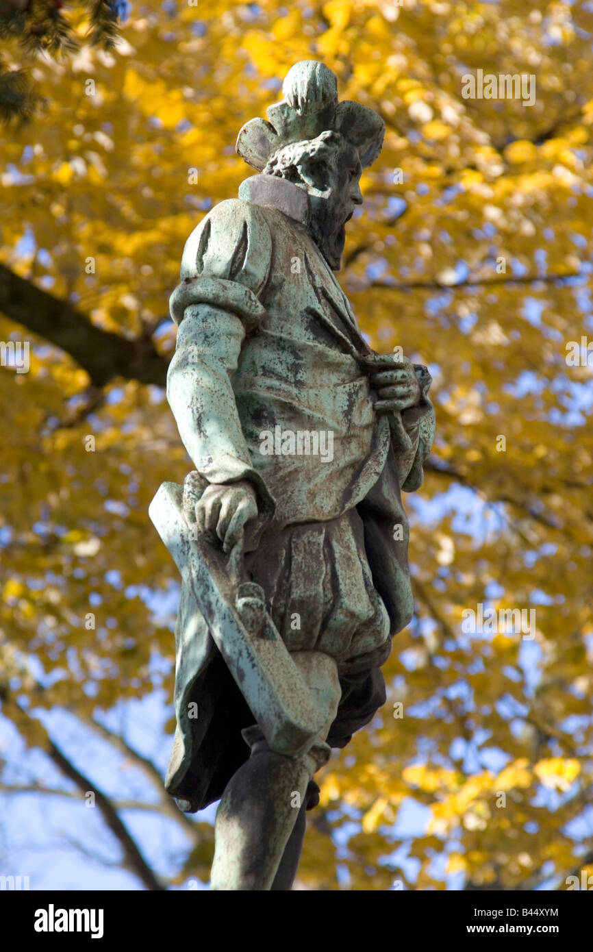 Public gardens of the Place du Petit Sablon in the upmarket and ...