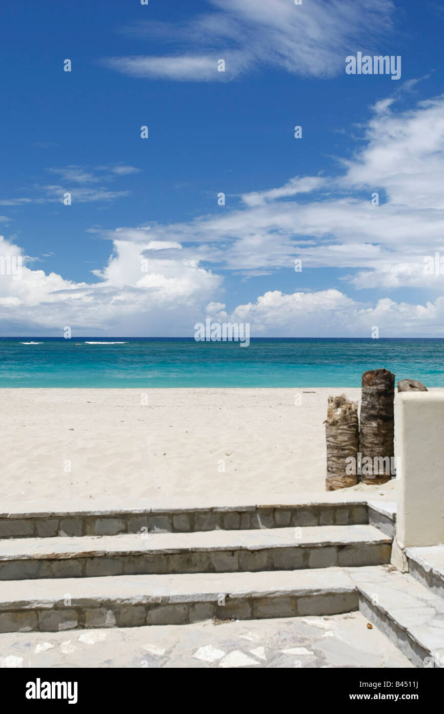 stairs to a perfect beach Stock Photo - Alamy