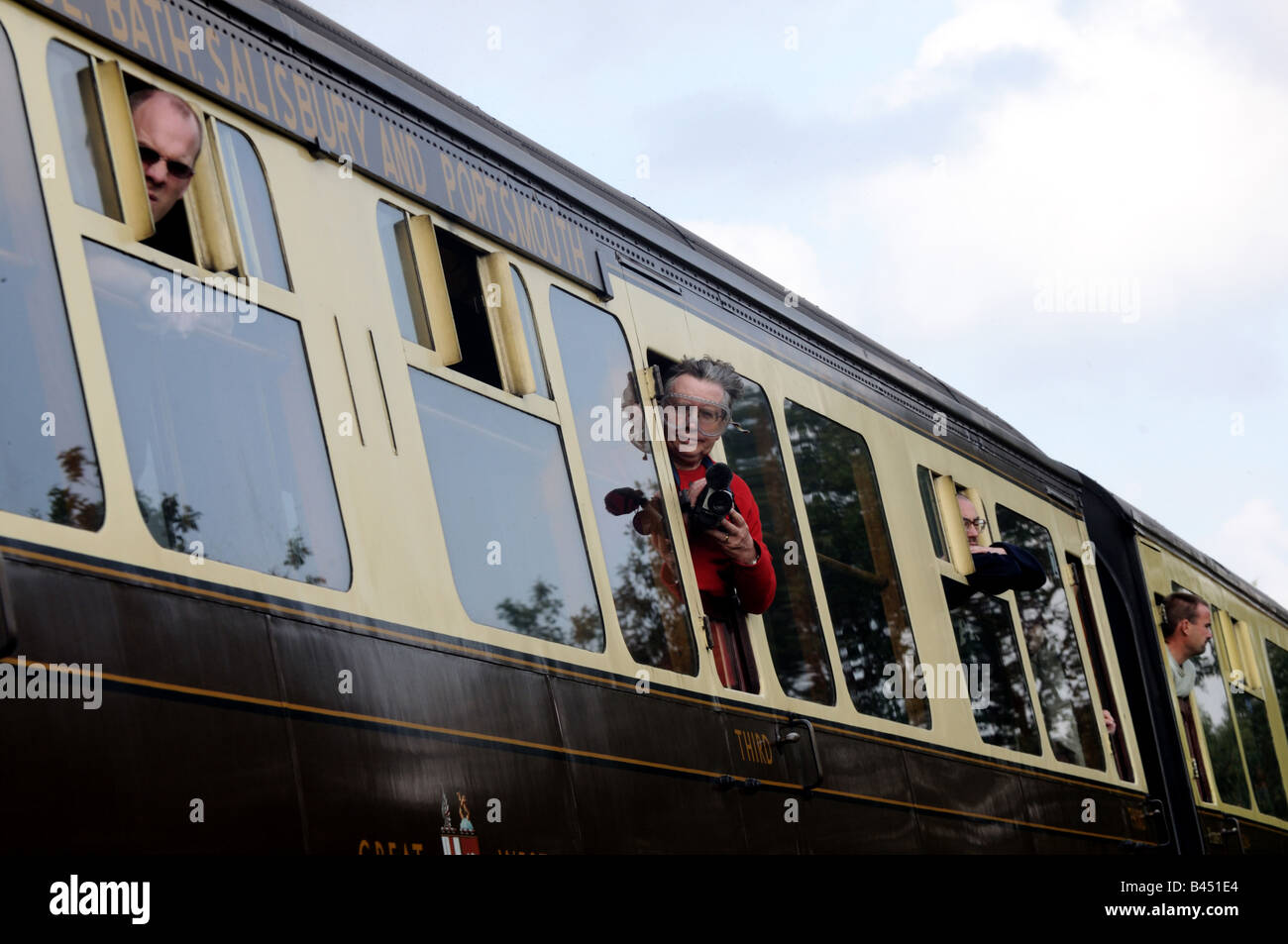 Carriages at Hampton Loade station on the Severn Valley Railway ...