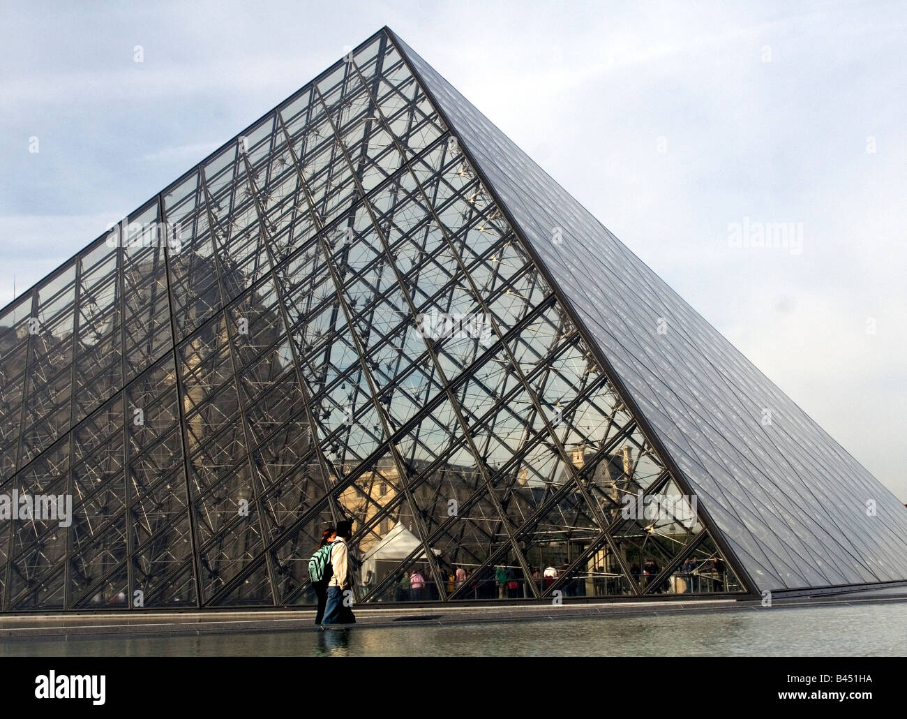 The lourve hi-res stock photography and images - Alamy