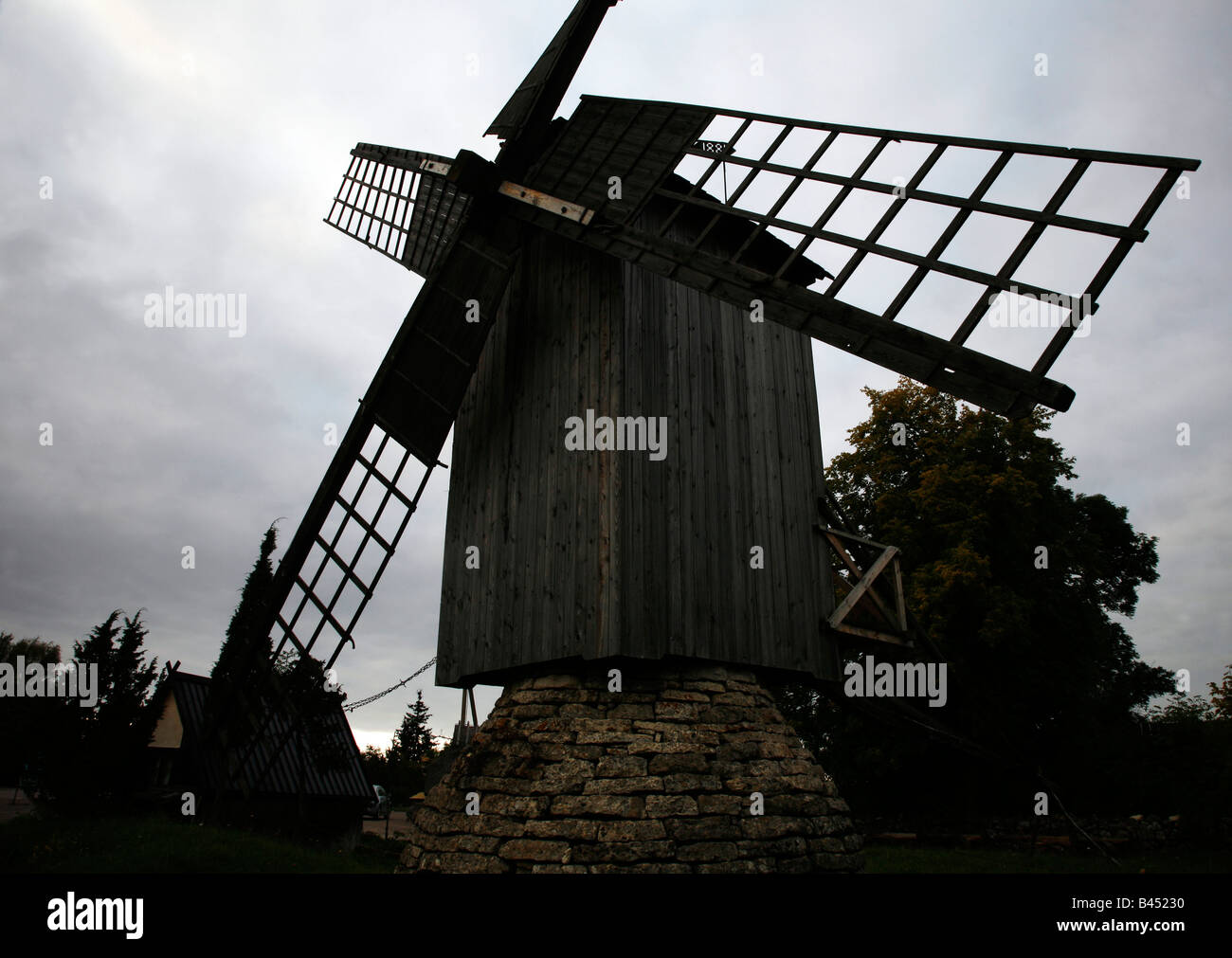 Wind mill broken sails hi-res stock photography and images - Alamy