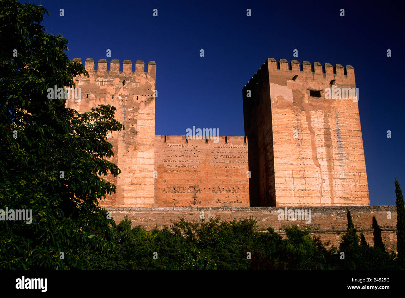 Alhambra castles hi-res stock photography and images - Alamy