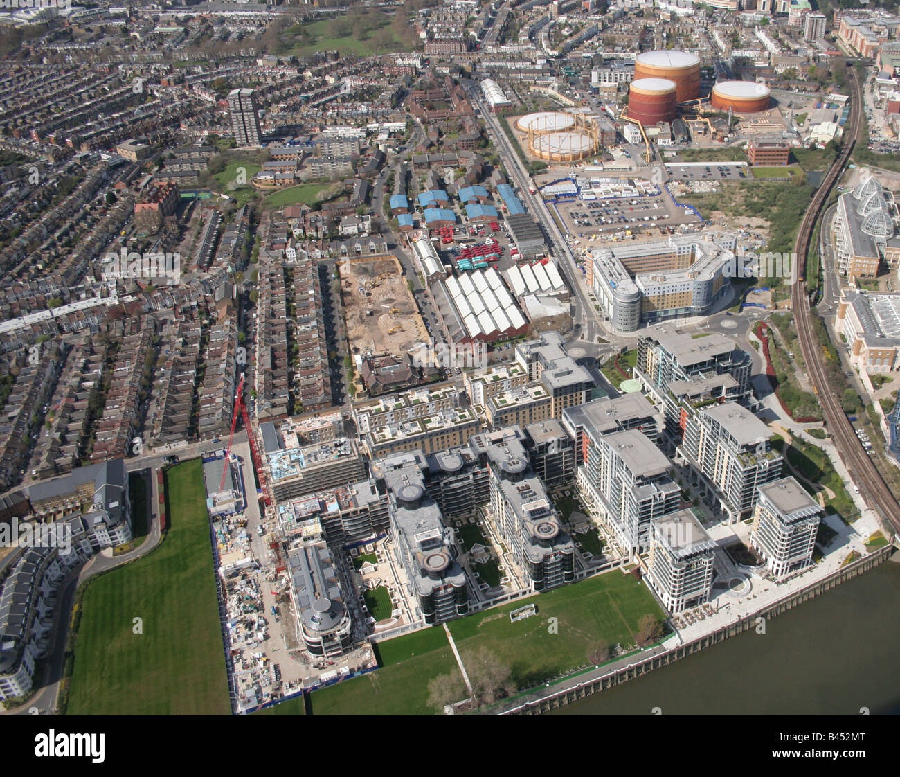 Chelsea harbour london aerial hi-res stock photography and images - Alamy
