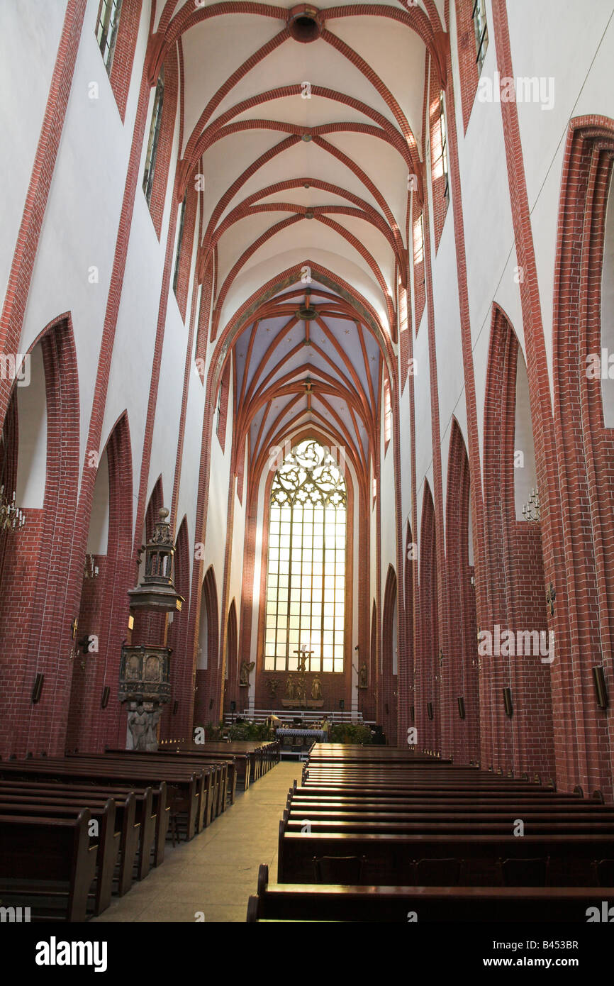 St elizabeth church interior in hi-res stock photography and images - Alamy