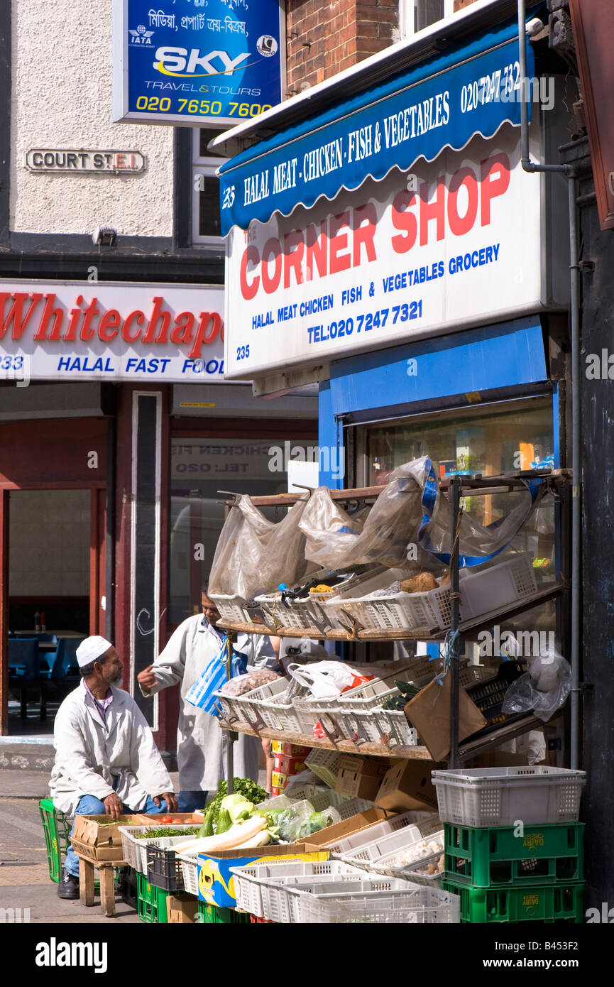 Corner shop london hi-res stock photography and images - Alamy