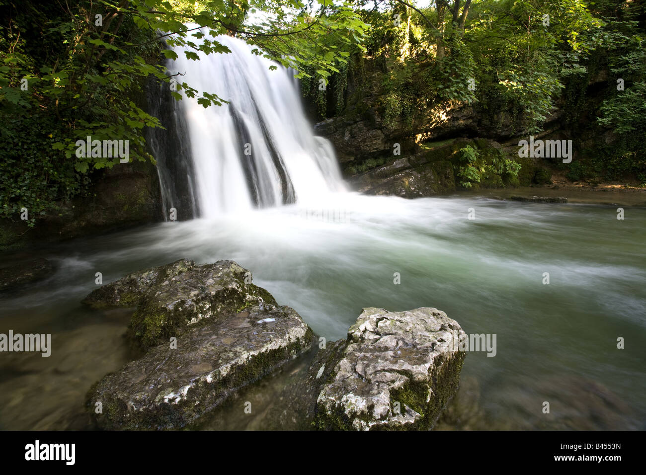 Janet's Foss Waterfall, Malham, North Yorkshire Stock Photo - Alamy