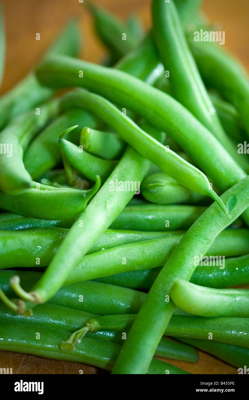 Washed fresh green beans macro Stock Photo - Alamy