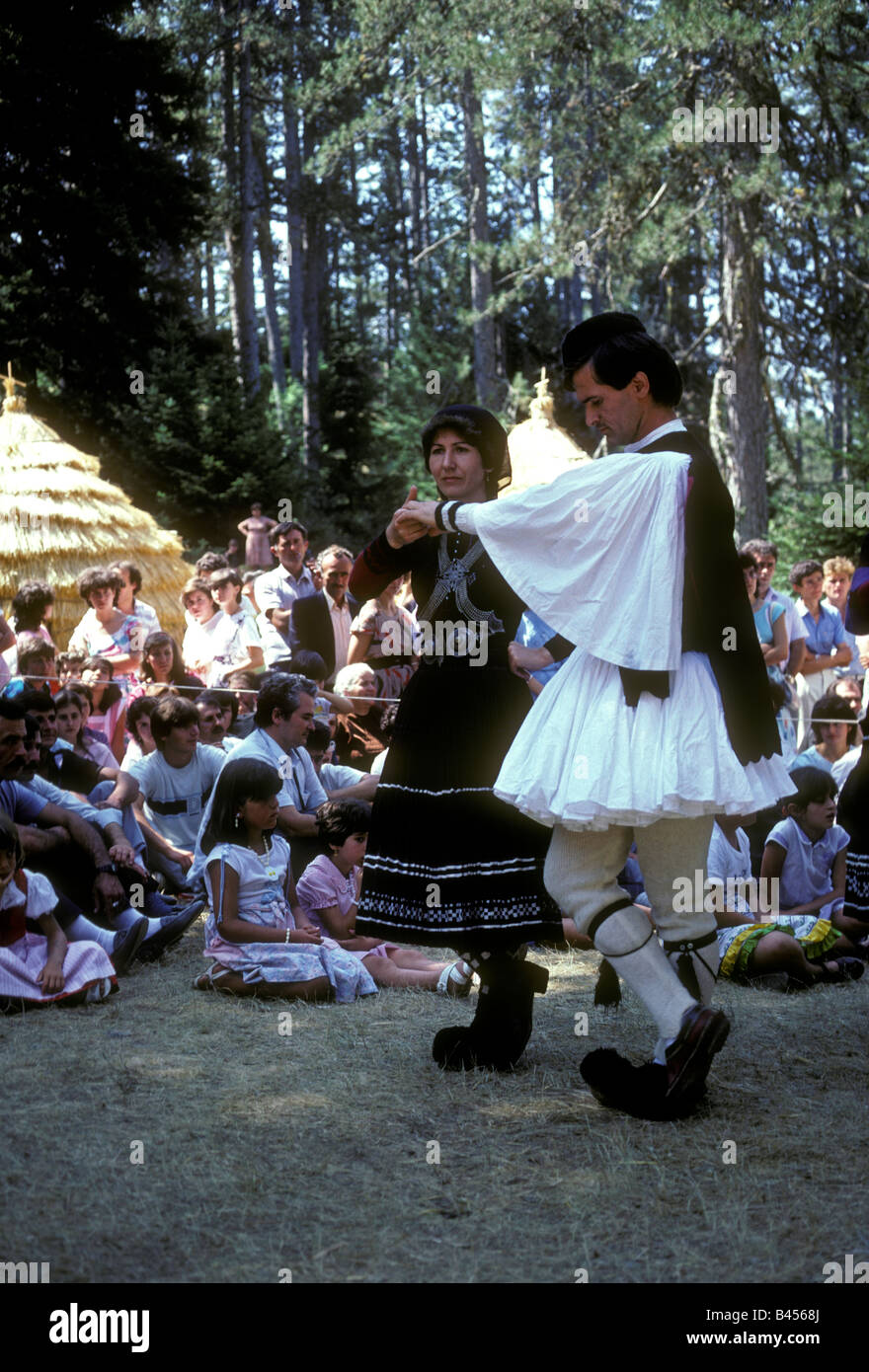 Greeks, Greek people, man and woman, dancer, dancers, dancing, near ...