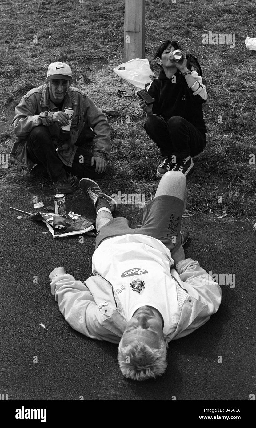 Drunk girl asleep hi-res stock photography and images - Alamy