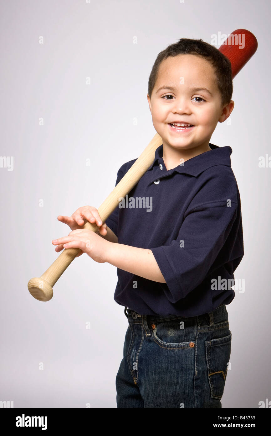 Young hispanic boy with baseball bat Stock Photo - Alamy