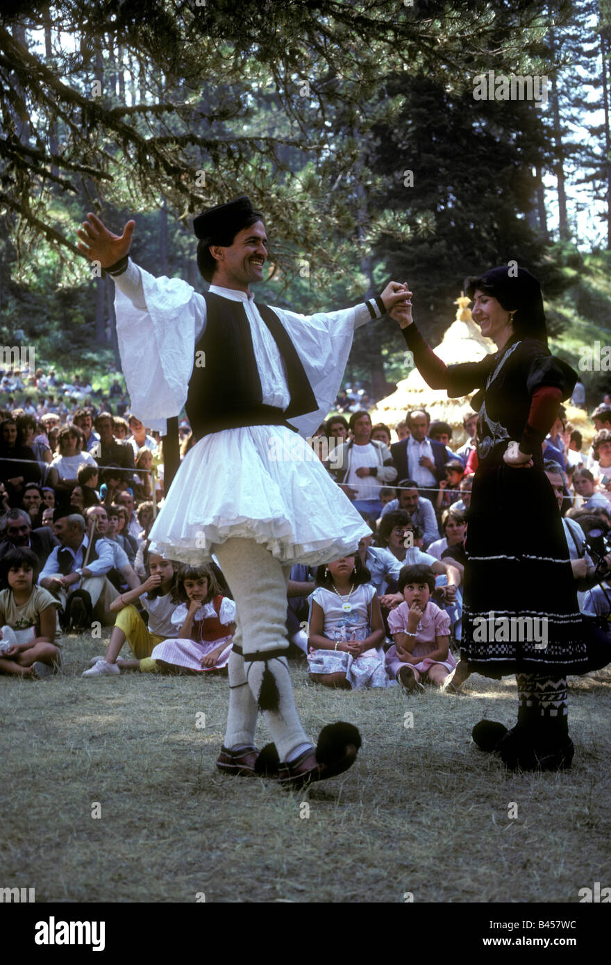 Greeks, Greek people, man and woman, dancer, dancers, dancing, near ...