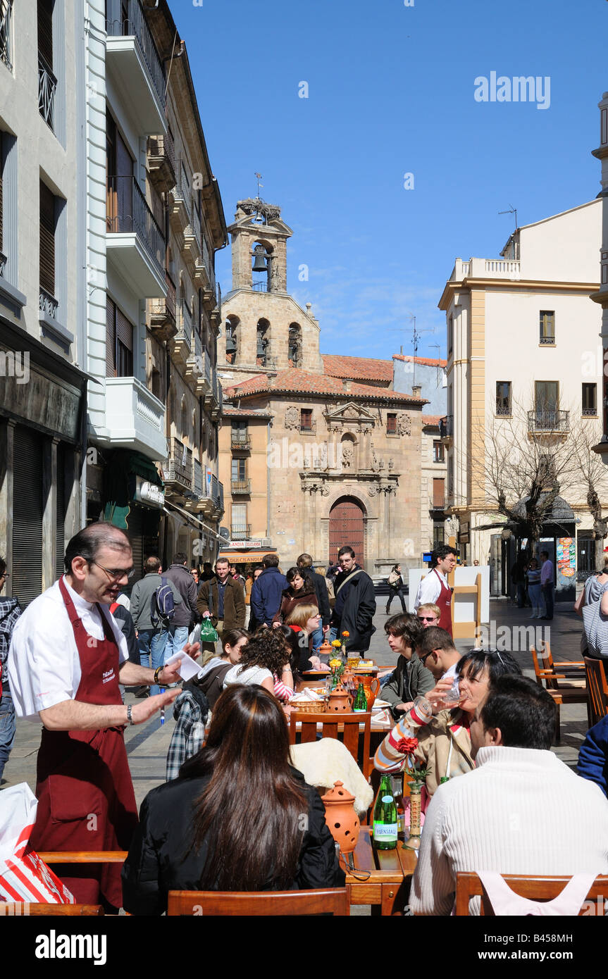 Waiter church hi-res stock photography and images - Alamy