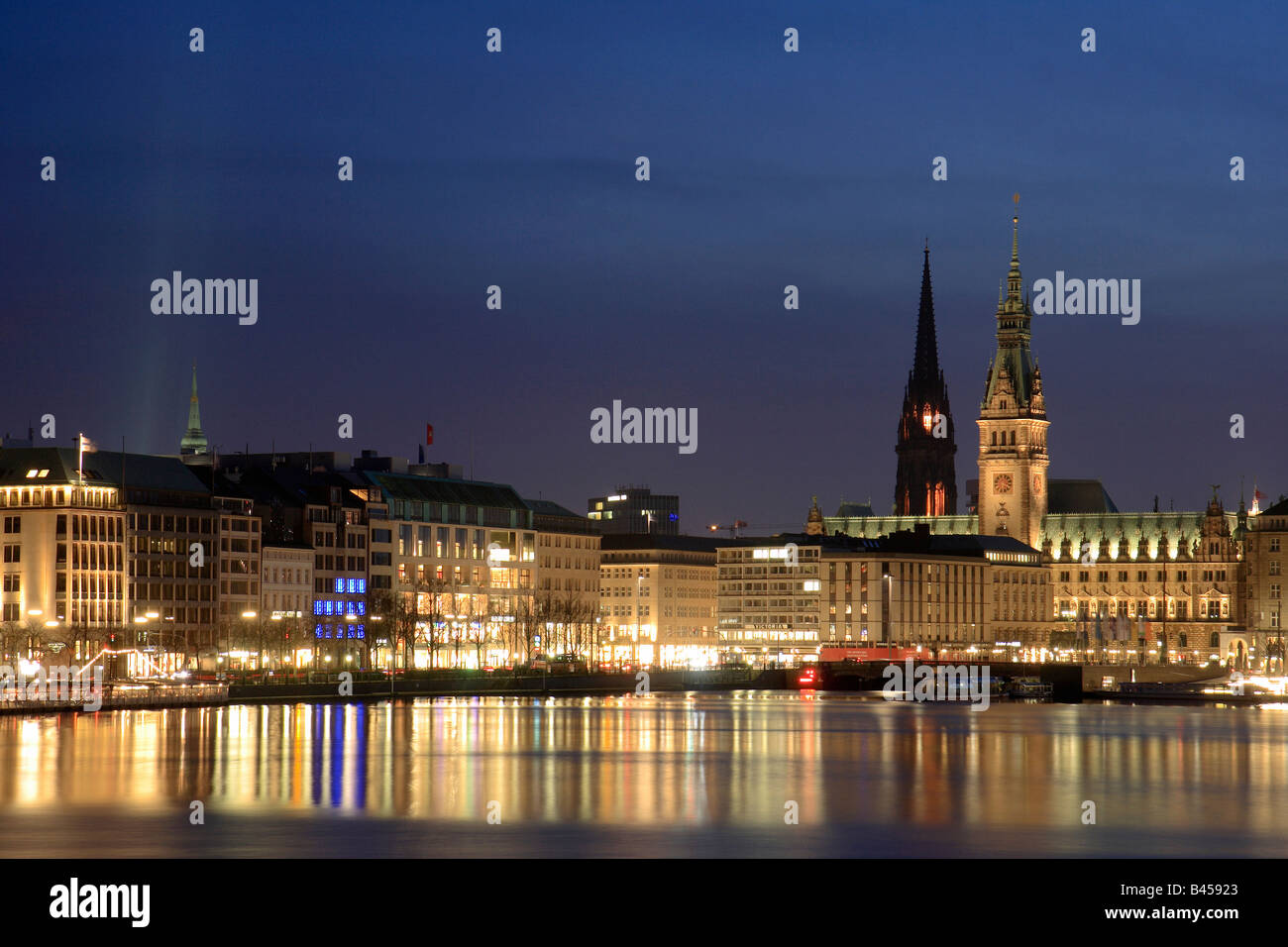 The Inner Alster Lake and the Jungfernstieg Street in the evening ...