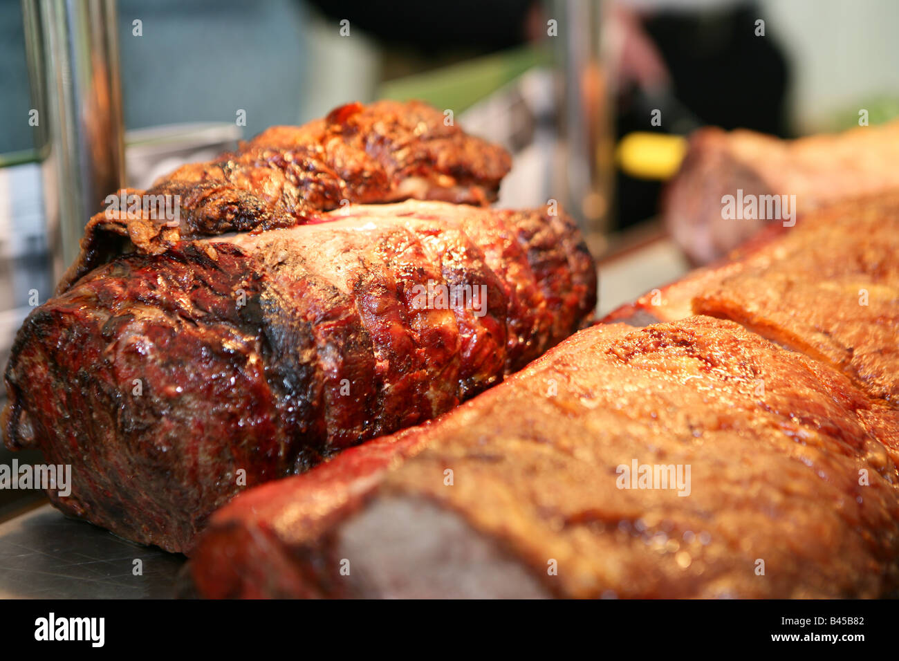 Carving beef hi-res stock photography and images - Alamy