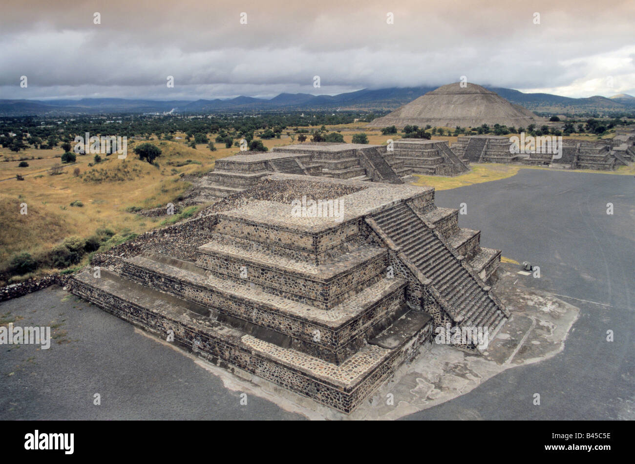 Piramide del sol hi-res stock photography and images - Alamy