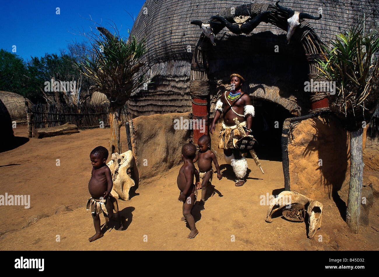 Zulu family hi-res stock photography and images - Alamy