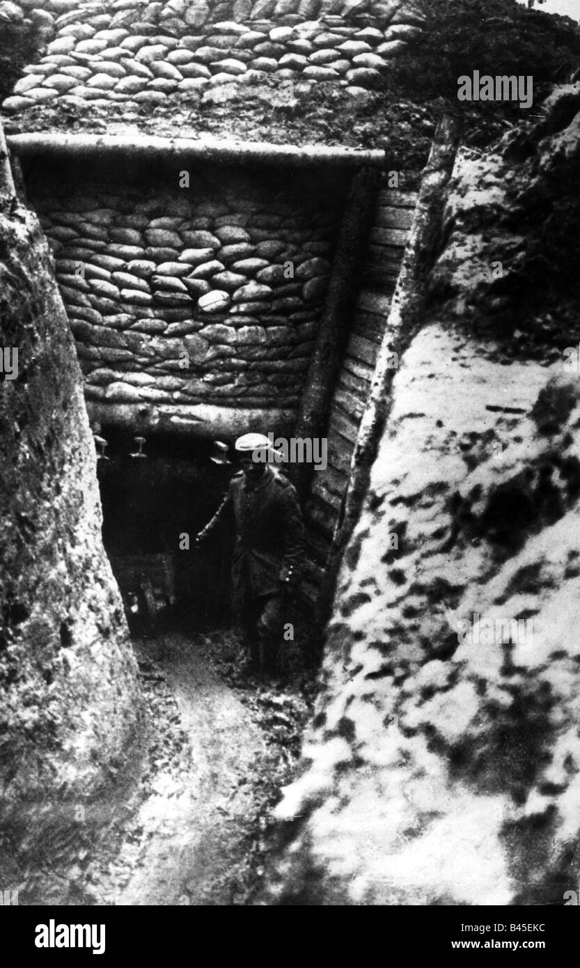 Sandbags wwi trench hi-res stock photography and images - Alamy