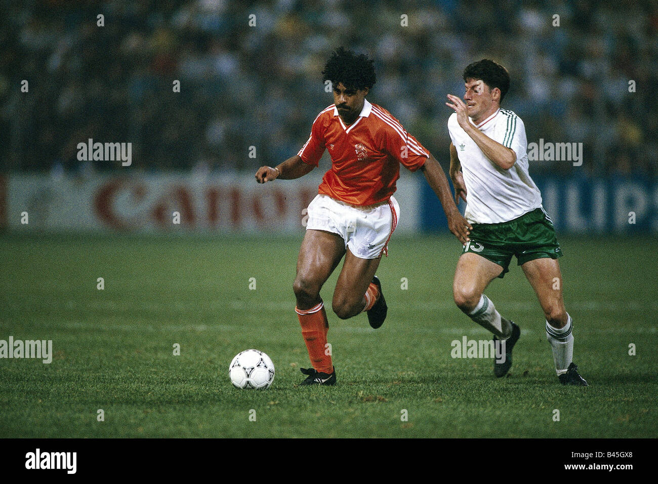 Sport / Sports, soccer, football, World Cup 1990, final round, group ...