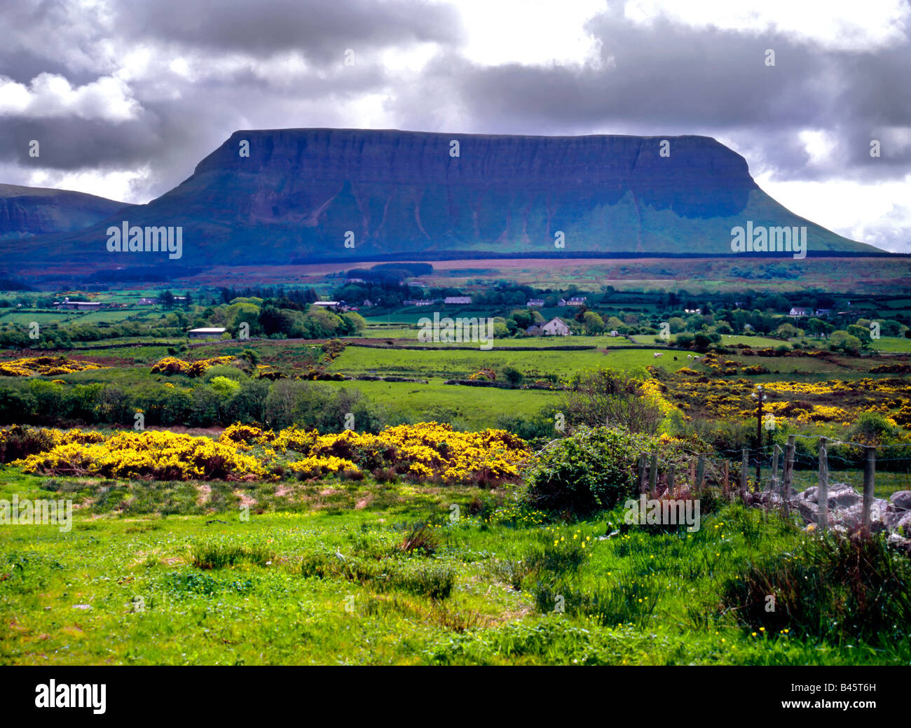 Ben bulben in county sligo hi-res stock photography and images - Alamy
