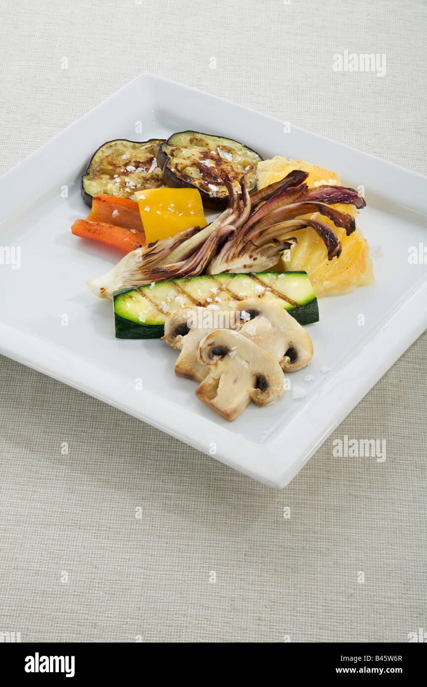 Mixed grilled vegetables hi-res stock photography and images - Alamy