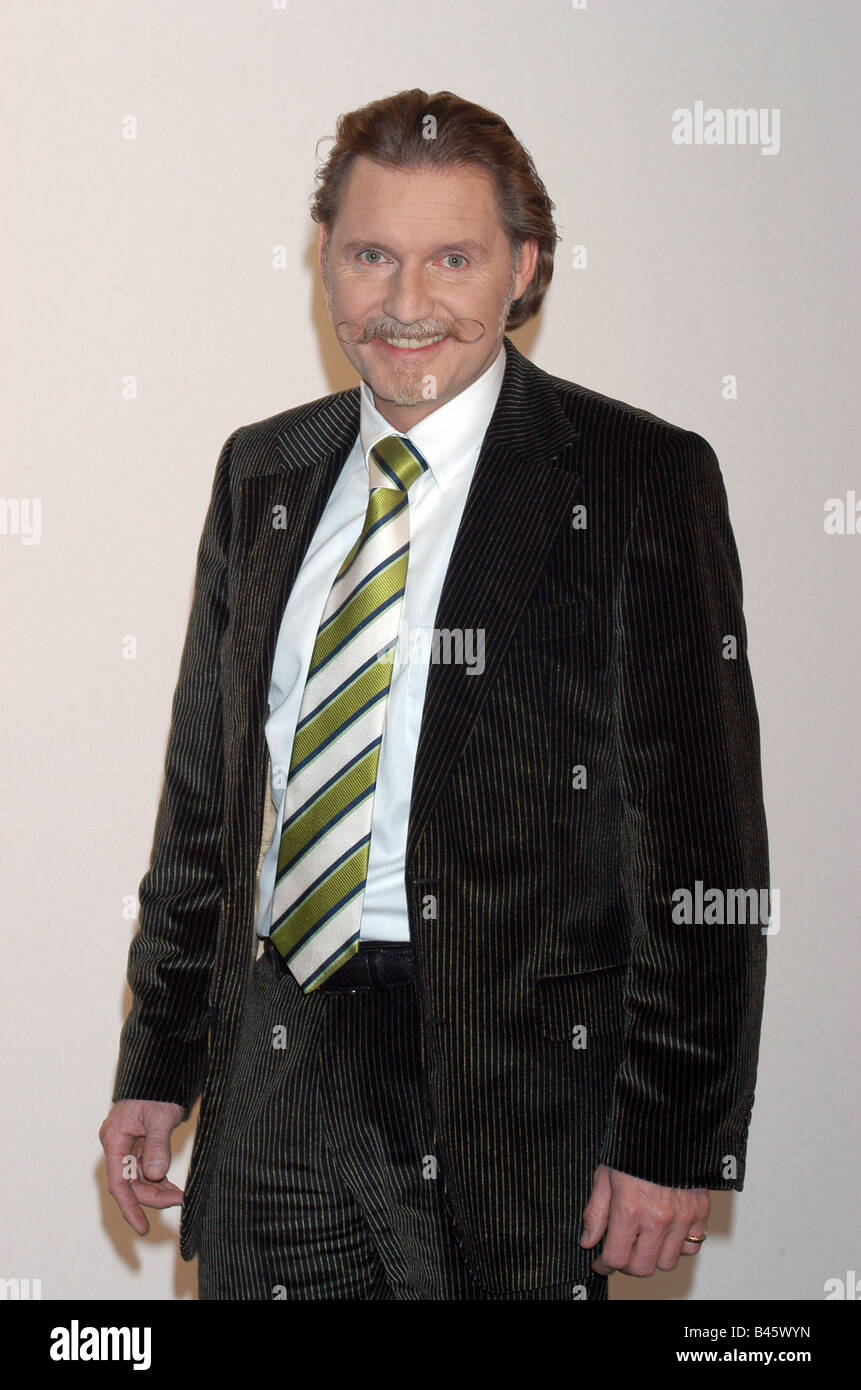 Lenßen, Ingo, * 2.1.1961, German advocate and actor, half length, 2005 ...