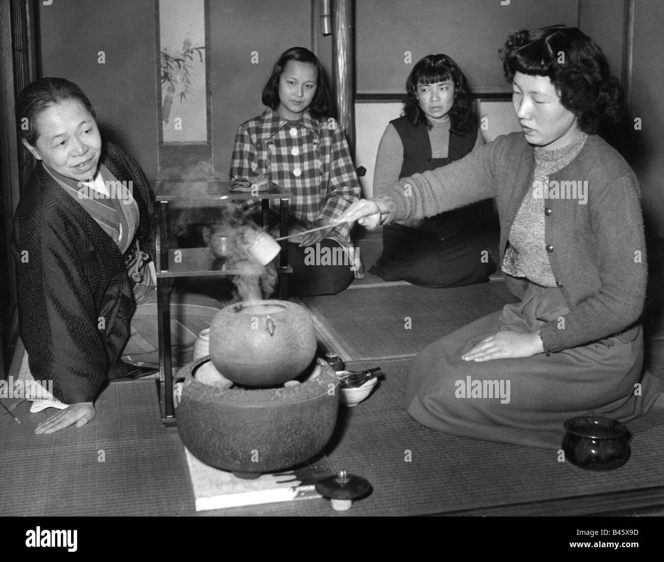 geography / travel, Japan, people, children, education, tea lesson at ...