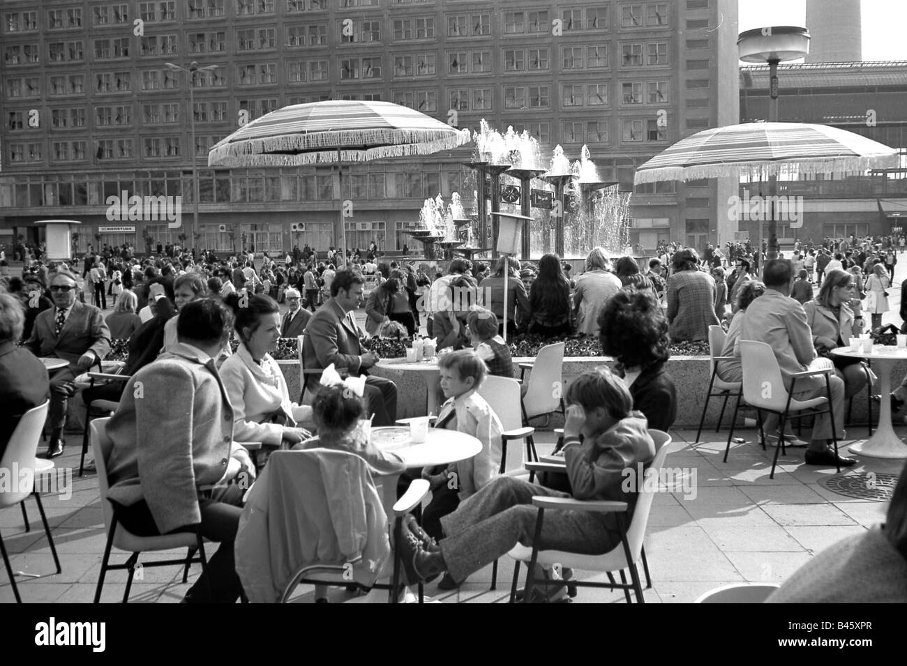 Alexanderplatz cafe berlin Black and White Stock Photos & Images - Alamy